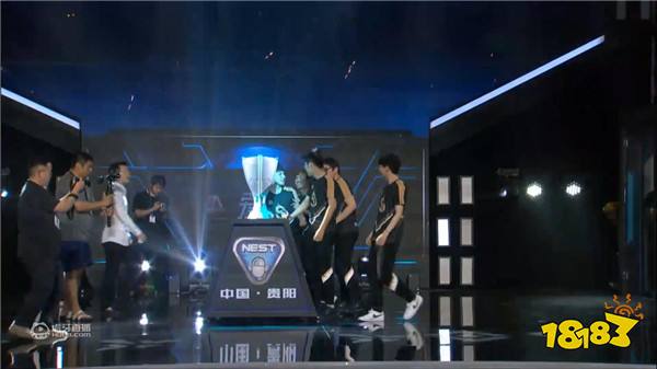 虎牙独播NEST： SDG击败BLG成功夺冠 EDG险胜IG拿下季军_18183.com