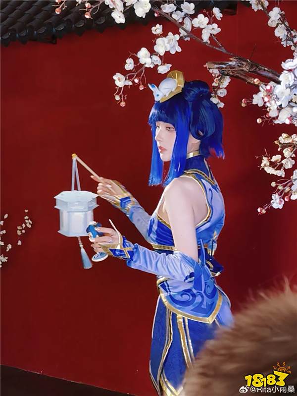 【LOL老婆】Rita又出神级cos青花瓷拉克丝！称cos塔姆也不是不行？_18183抖音专区