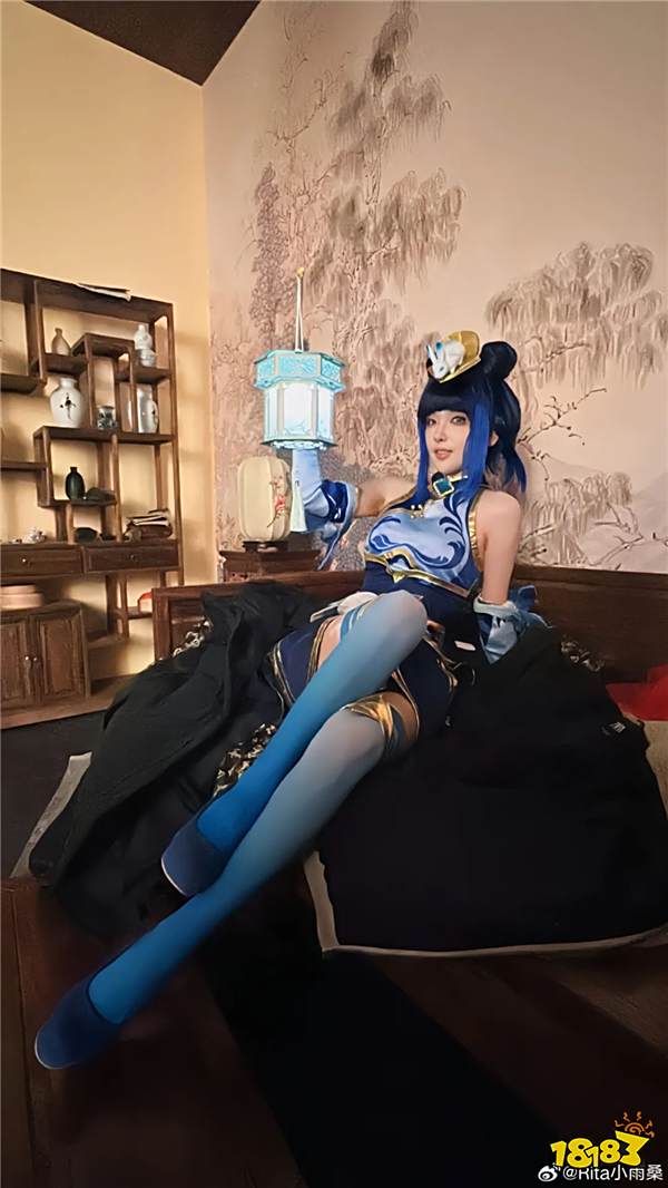 【LOL老婆】Rita又出神级cos青花瓷拉克丝！称cos塔姆也不是不行？_18183抖音专区