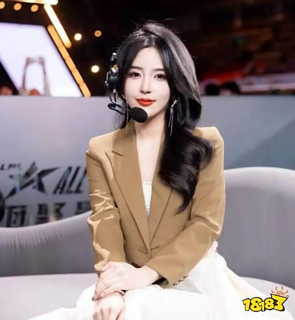 LPL和LCK美女主持解说盘点，谁是你心目的“老婆”_18183.com