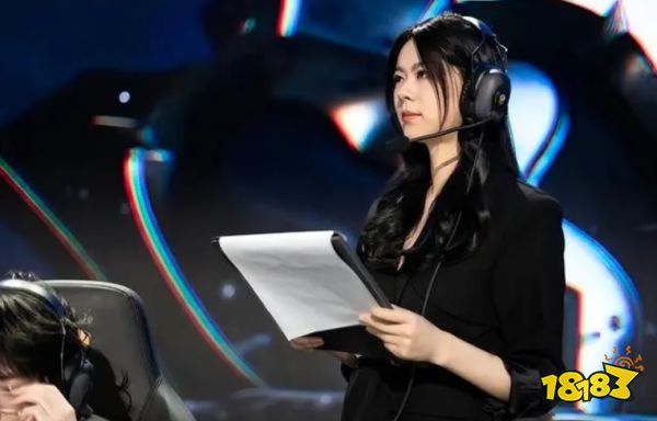 KPL情侣教练花式秀恩爱 两人被爆疑似已同居_18183.com