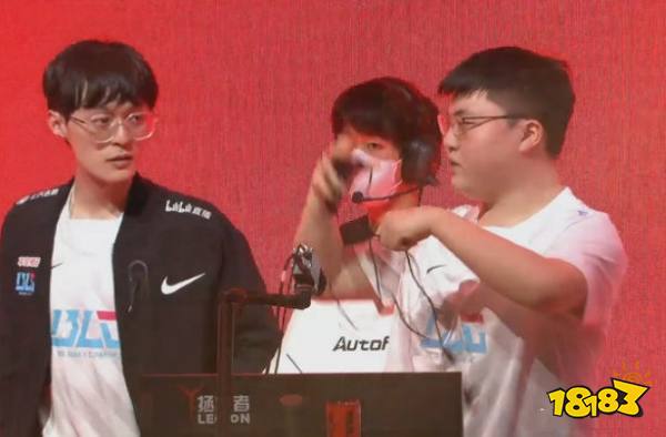 Uzi韩服王者超800分，EDG上单喊话Uzi回来继续打职业!_18183.com