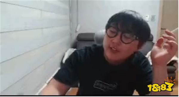 imp打败冠军LWX后直播抽华子！回应超管提醒：谢谢警告，主播不怕，再点一根！_18183.com