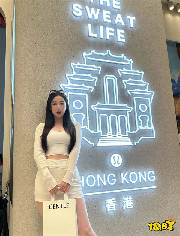 LPL英文流解说Kitty是YYDS！富有且慷慨的代名词！网友：我的视线离不开Kitty3秒？_18183.com