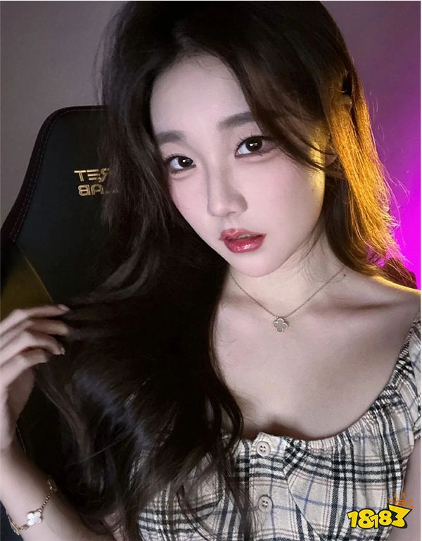 LPL英文流解说Kitty是YYDS！富有且慷慨的代名词！网友：我的视线离不开Kitty3秒？_18183.com