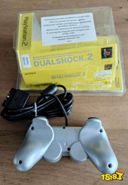 垃圾佬大胜利！玩家于旧货店淘得PS2原装手柄，仅花费39元_18183.com