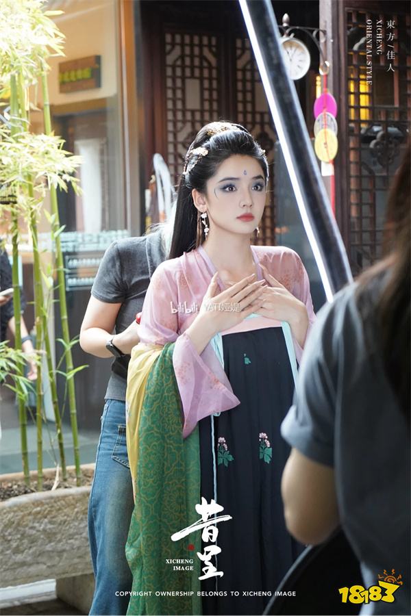 《黑神话：悟空》蜘蛛精二姐再曝COS美照，明媚温婉如玉，网友直呼心动！_18183.com